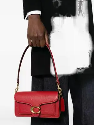 COACH Logo-plaque Pebbled-leather Shoulder Bag - Red