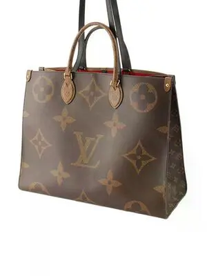 LOUIS VUITTON 2021-2026 Monogram Reverse Giant Onthego Gm Satchel
