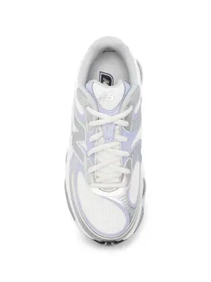 NEW BALANCE 2000 Sneakers