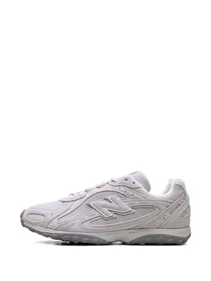 NEW BALANCE 204 Sneakers