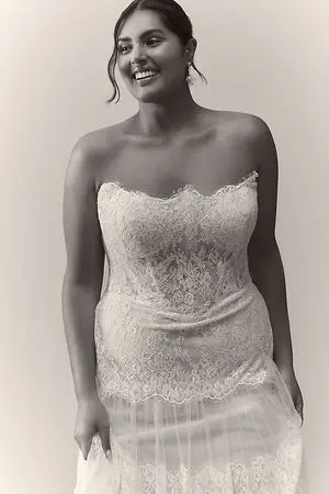 PRONOVIAS Exclusive: Irisa Gown