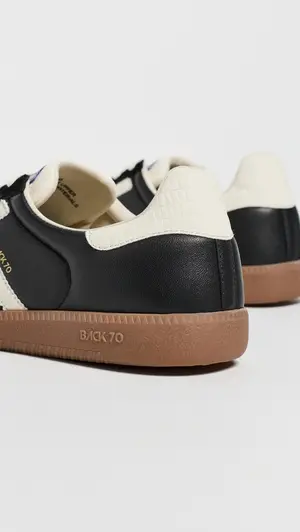 BACK 70 Cloud Nc Sneakers - Black Milk