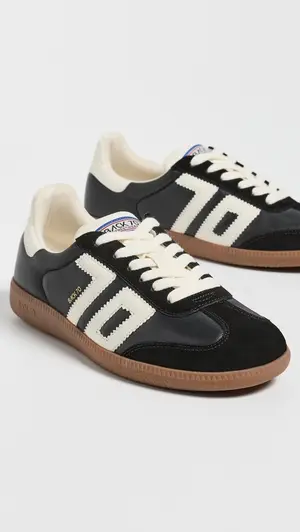 BACK 70 Cloud Nc Sneakers - Black Milk