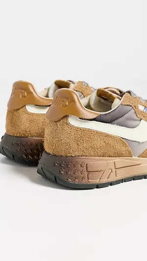AUTRY Reelwind Low Suede Sneakers - Chocolate Brown/terra