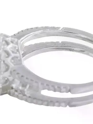 LB EXCLUSIVE 18k White Gold Diamond Halo Ring