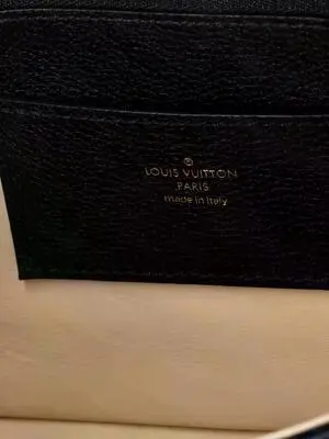 LOUIS VUITTON Pont 9 Soft Bag Leather Mm Shoulder Bag
