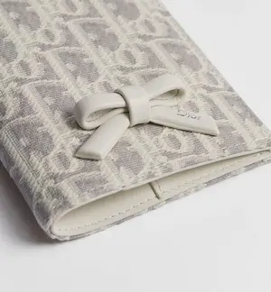 Dior Promenade Passport Cover - Nude