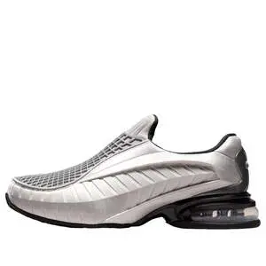 Nike Max Dolce Sneakers - Metallic Silver