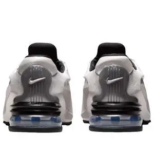 Nike Max Dolce Sneakers - Metallic Silver