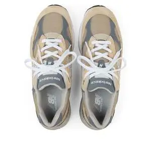 NEW BALANCE Made In Usa 992 Sneakers - Beige/white