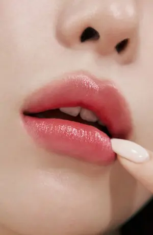 ODDTYPE Unframed Hydro Blow Lip Tint - 326 Drowsy