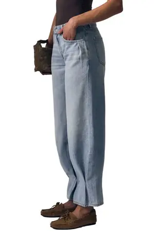 LE JEAN Delphine Pleated Tapered Leg Jeans