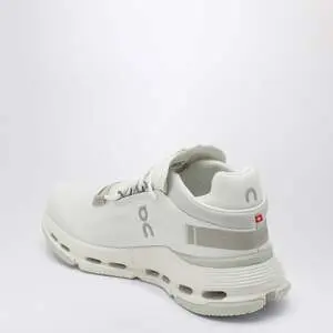 On Cloudnova 2 Sneakers In Ice / Sand