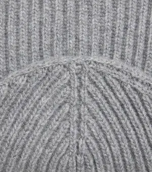 Johnstons Of Elgin Cashmere Ribbed Beanie