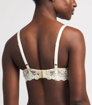 Wacoal Embrace Lace Bra - Beige