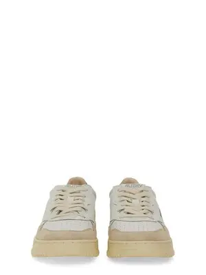 AUTRY Medalist Low Top Sneakers - White