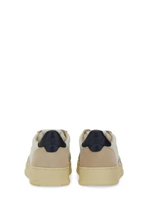 AUTRY Medalist Low Top Sneakers - White