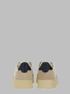 AUTRY Medalist Low Top Sneakers - White