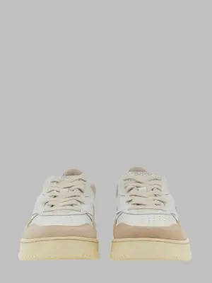 AUTRY Medalist Low Top Sneakers - White