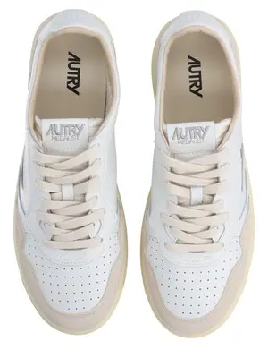 AUTRY Medalist Low Sneakers - White