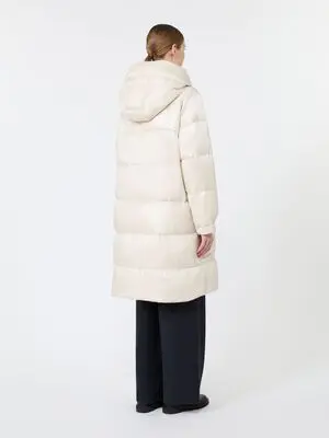 Max Mara Roomy Midi Puffer In Water-repellent Quilted Fabric