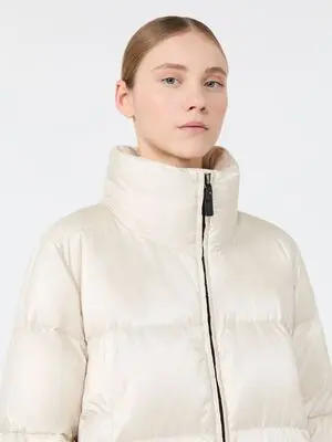 Max Mara Roomy Midi Puffer In Water-repellent Quilted Fabric