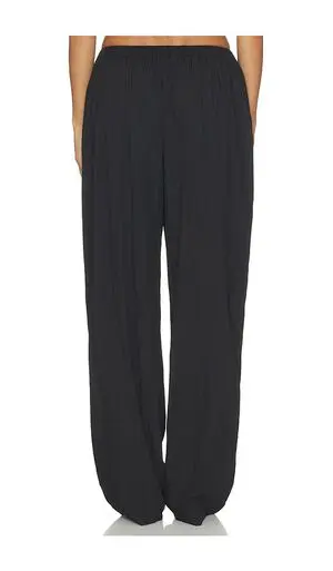 LOVERS AND FRIENDS Matilda Pant