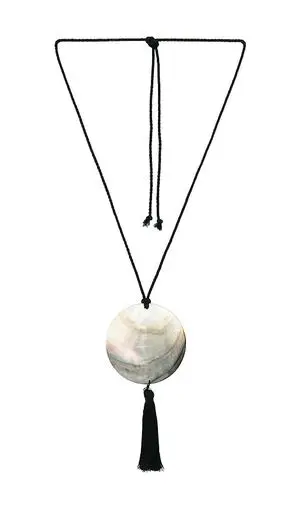 LOVERS AND FRIENDS Jordan Shell Necklace In Grey - Black Multi