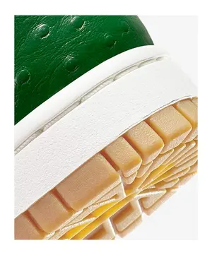 Nike Dunk Low Sneakers - Green