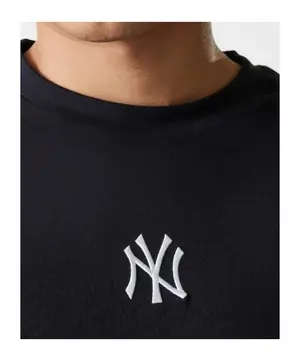 New Era New York Yankees Mlb League Essential Oversized T-shirt