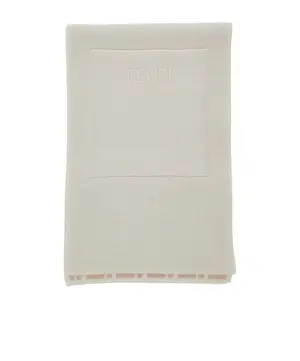 Fendi Reversible Ff Scarf - White