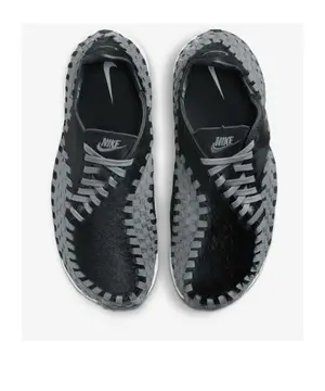 Nike Logo Detailed Lace-up Sneakers