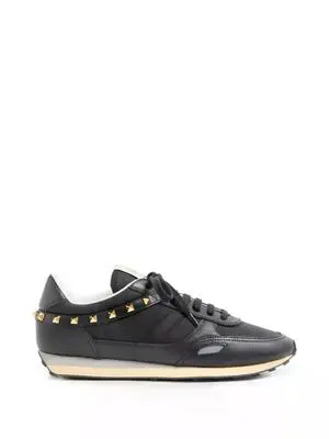 Valentino Garavani Stud Up Leather Sneakers - Black