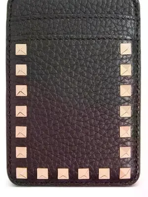 Valentino Garavani Rockstud Magnetic Cardholder In Grainy Calfskin