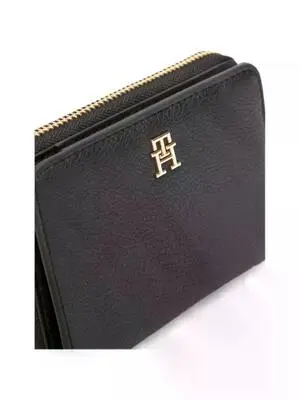 Tommy Hilfiger Icon Zip-around Wallet
