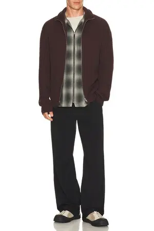 XLIM Ep.9 05 Trousers