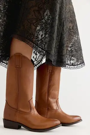THE FRYE COMPANY Billy Pull-on Mid Calf Boots - Cognac