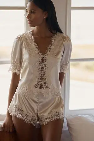 HOMEBODII Adele Lace-trim Sleep Set - Champagne