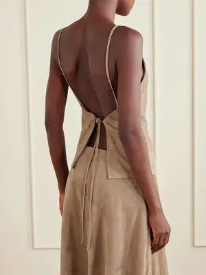 ST. AGNI Tie-detailed Suede Top