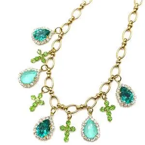 ACHALA HANDCRAFTED Green / Gold Caribbean Charm Statement Necklace - Green/gold