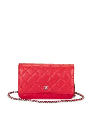 Chanel Caviar Classic Wallet On Chain - Red
