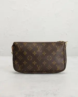 FWRD RENEW Louis Vuitton Monogram Pochette Accessories Shoulder Bag