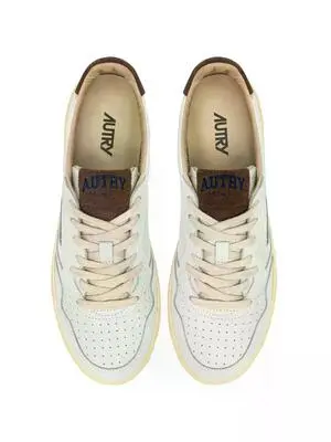 AUTRY Medalist Low Sneakers In Leather And Chocolate-chip Suede - White