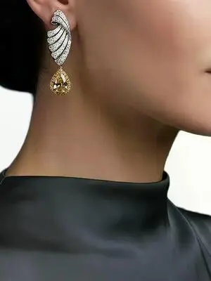 HYT JEWELRY Diamond Pear-cut Drop Earrings
