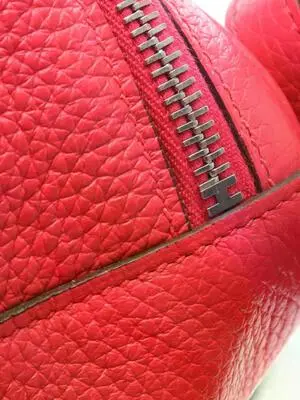 Hermès 2020 30 Lindy Shoulder Bag - Pink