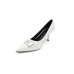 KNEETOES Twylah Pumps - White
