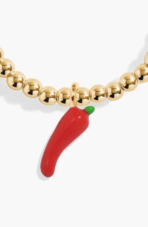 A LITTLES & CO A Little Vibes 'spice Of Life' Beaded Bracelet With Chili Pepper Charm In Gold-tone Plating