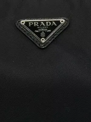 Prada Re-edition 2000 Shoulder Bag