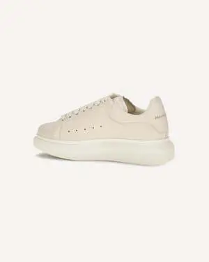 Alexander McQueen Oversized Pebbled Leather Sneakers - White
