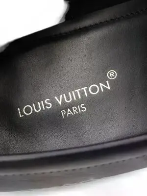 LOUIS VUITTON 2023 Épi Leather Loafers